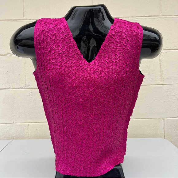Vintage | Tops | Vtg Y2k Reversible Popcorn Textured Widestrap Tank In ...